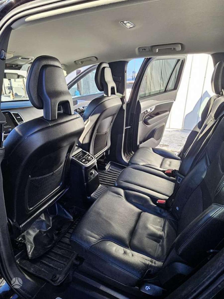 Black Volvo XC90 2019 in Vilnius, with an engine capacity of 1.97 L and mileage of 138 thousand km for 32000 €, photo 10 on AUTOMOTO.COM.LV