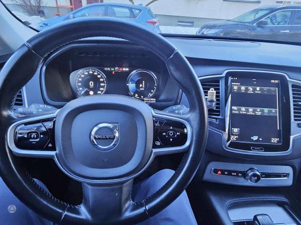 Black Volvo XC90 2019 in Vilnius, with an engine capacity of 1.97 L and mileage of 138 thousand km for 32000 €, photo 16 on AUTOMOTO.COM.LV