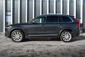 Black Volvo XC90 2019 in Vilnius, with an engine capacity of 2.00 L and mileage of 112 thousand km for 32000 €, photo 2 on AUTOMOTO.COM.LV