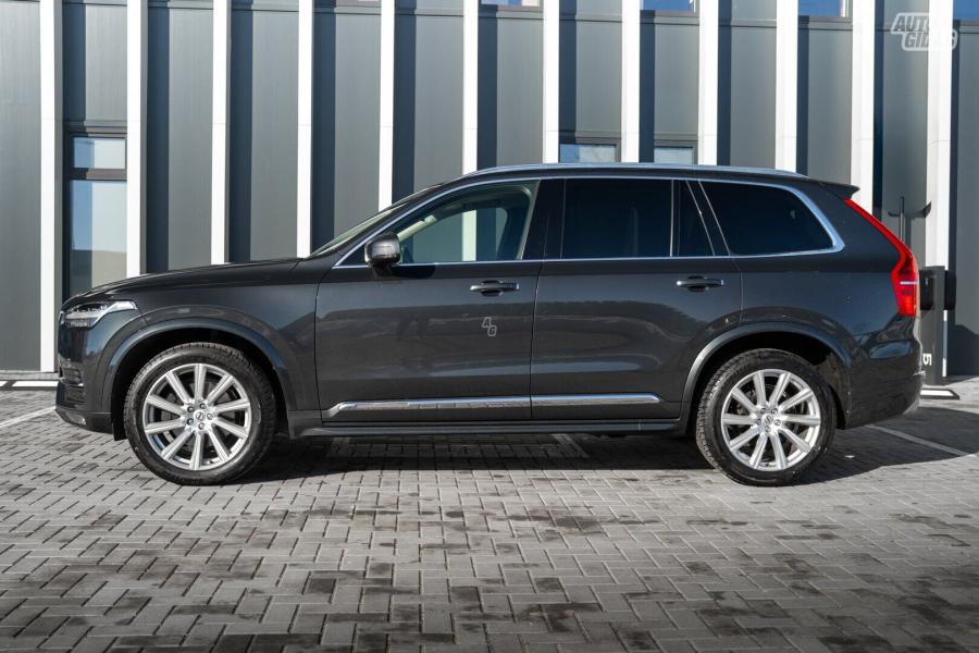 Black Volvo XC90 2019 in Vilnius, with an engine capacity of 2.00 L and mileage of 112 thousand km for 32000 €, photo 2 on AUTOMOTO.COM.LV