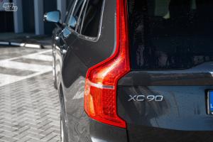 Black Volvo XC90 2019 in Vilnius, with an engine capacity of 2.00 L and mileage of 112 thousand km for 32000 €, photo 10 on AUTOMOTO.COM.LV