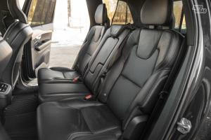 Black Volvo XC90 2019 in Vilnius, with an engine capacity of 2.00 L and mileage of 112 thousand km for 32000 €, photo 20 on AUTOMOTO.COM.LV