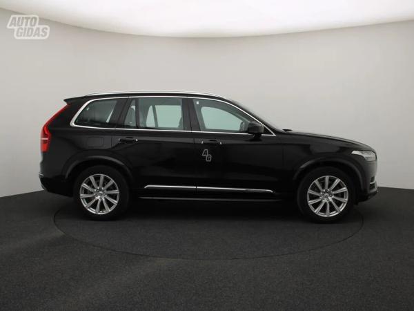 Black Volvo XC90 2019 in Vilnius, with an engine capacity of 2.00 L and mileage of 225 thousand km for 26599 €, photo 9 on AUTOMOTO.COM.LV