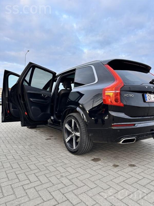 Melns Volvo XC90 2019 Valmiera, ar dzinēja tilpumu 2.00 L un nobraukumu 198 tūkst. km par 25500 €, foto 3 vietnē AUTOMOTO.COM.LV