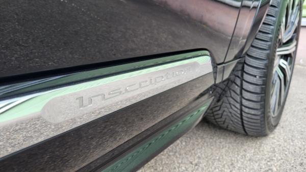 Black Volvo XC90 2019 in Riga, with an engine capacity of 2.00 L and mileage of 116 thousand km for 32900 €, photo 10 on AUTOMOTO.COM.LV