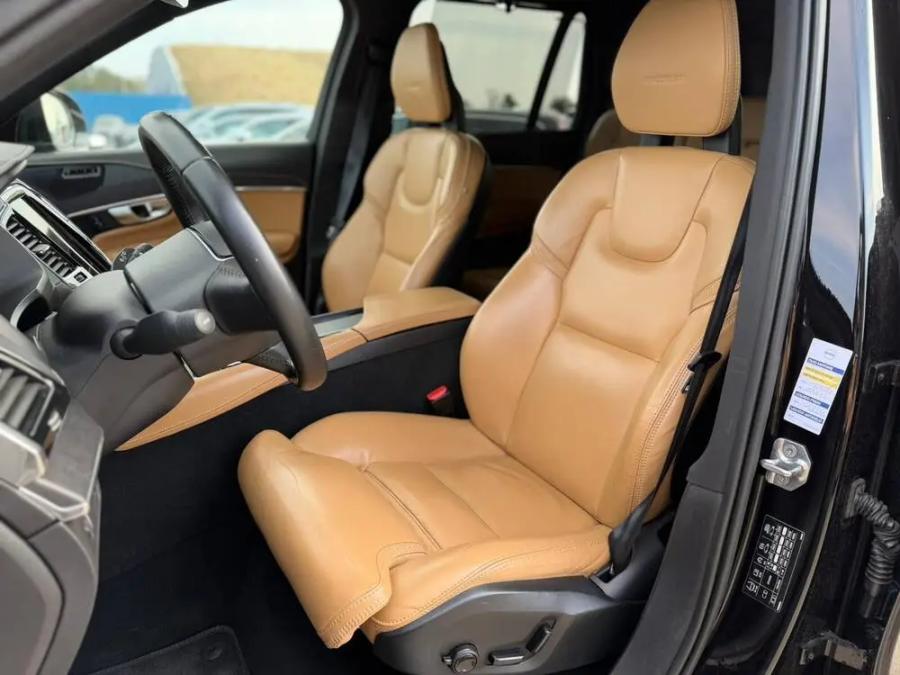 Melns Volvo XC90 2019 Rīga, ar dzinēja tilpumu 2.00 L un nobraukumu 117 tūkst. km par 28500 €, foto 13 vietnē AUTOMOTO.COM.LV