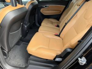 Melns Volvo XC90 2019 Rīga, ar dzinēja tilpumu 2.00 L un nobraukumu 117 tūkst. km par 28500 €, foto 19 vietnē AUTOMOTO.COM.LV