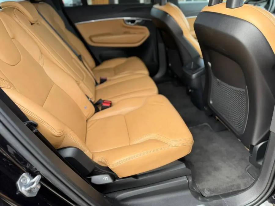 Melns Volvo XC90 2019 Rīga, ar dzinēja tilpumu 2.00 L un nobraukumu 117 tūkst. km par 28500 €, foto 20 vietnē AUTOMOTO.COM.LV