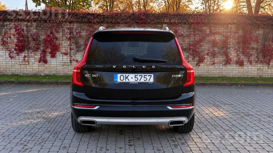 Melns Volvo XC90 2019 Jelgava, ar dzinēja tilpumu 2.00 L un nobraukumu 170 tūkst. km par 27399 €, foto 7 vietnē AUTOMOTO.COM.LV