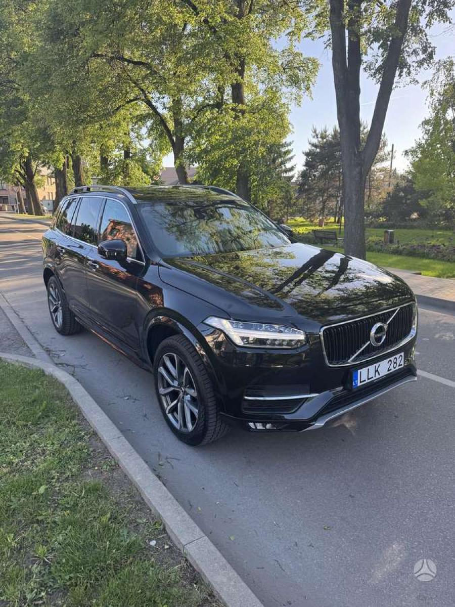 Black Volvo XC90 2019 in Kaunas, with an engine capacity of 1.97 L and mileage of 39 thousand km for 28600 €, photo 1 on AUTOMOTO.COM.LV