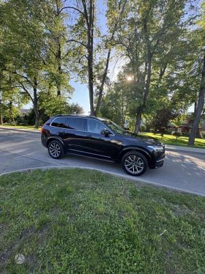 Black Volvo XC90 2019 in Kaunas, with an engine capacity of 1.97 L and mileage of 39 thousand km for 28600 €, photo 3 on AUTOMOTO.COM.LV