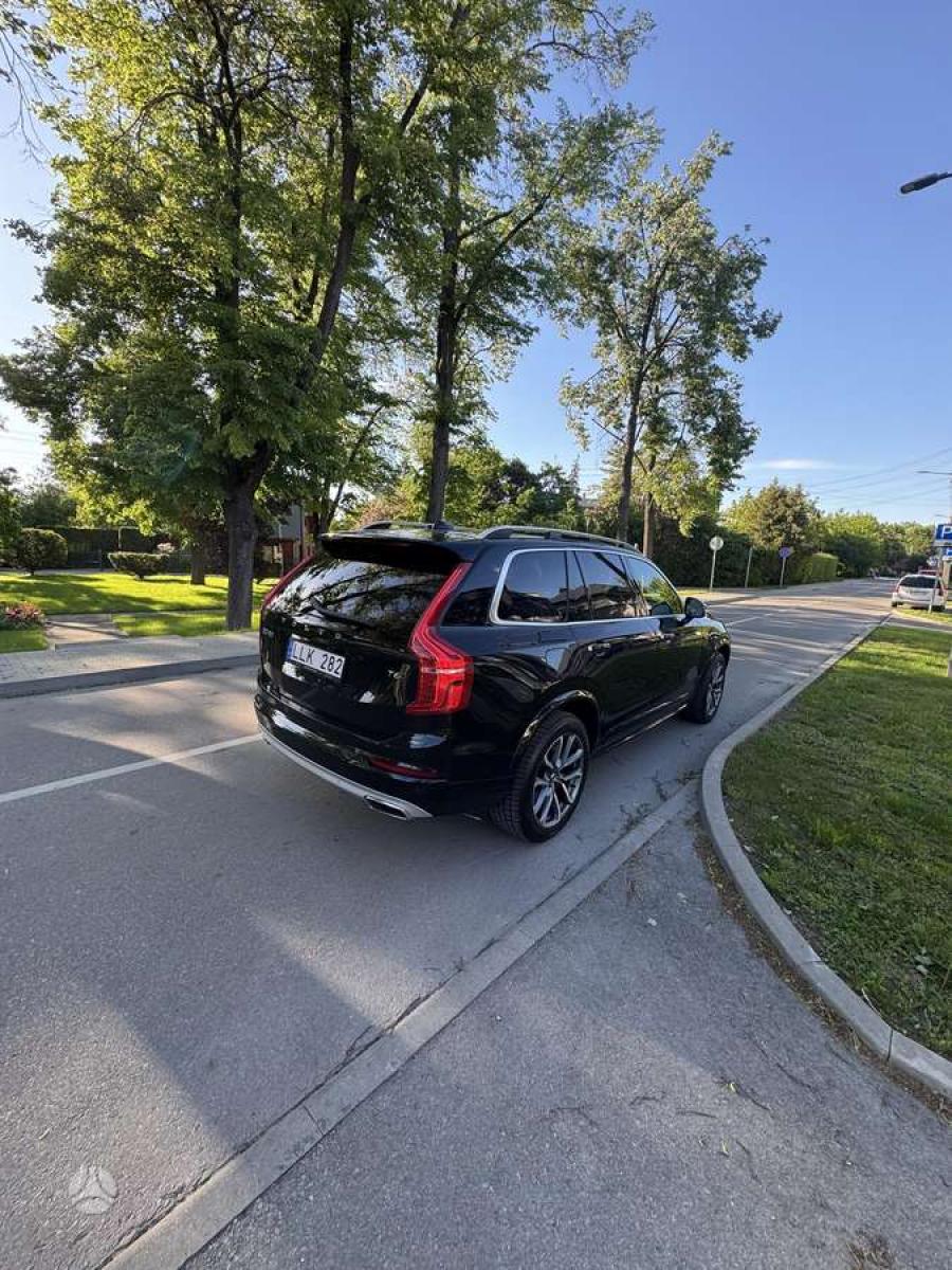 Black Volvo XC90 2019 in Kaunas, with an engine capacity of 1.97 L and mileage of 39 thousand km for 28600 €, photo 6 on AUTOMOTO.COM.LV
