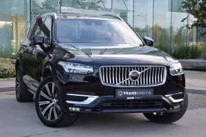 Black Volvo XC90 2019 in Vilnius, with an engine capacity of 1.97 L and mileage of 295 thousand km for 22999 €, photo 5 on AUTOMOTO.COM.LV