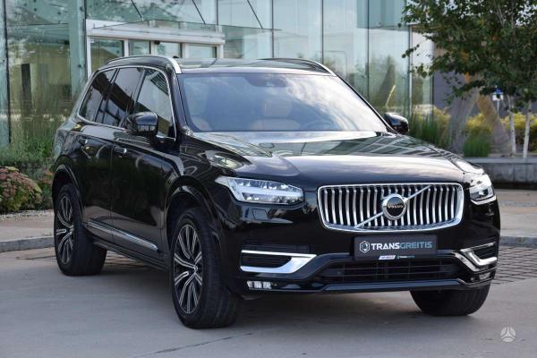 Black Volvo XC90 2019 in Vilnius, with an engine capacity of 1.97 L and mileage of 295 thousand km for 22999 €, photo 6 on AUTOMOTO.COM.LV