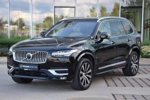 Black Volvo XC90 2019 in Vilnius, with an engine capacity of 1.97 L and mileage of 295 thousand km for 22999 €, photo 8 on AUTOMOTO.COM.LV