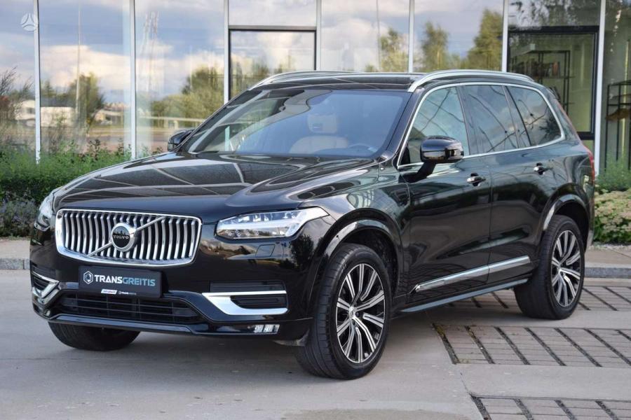 Black Volvo XC90 2019 in Vilnius, with an engine capacity of 1.97 L and mileage of 295 thousand km for 22999 €, photo 8 on AUTOMOTO.COM.LV