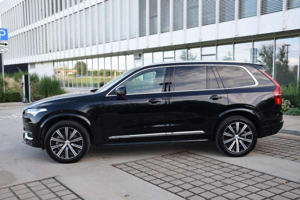Black Volvo XC90 2019 in Vilnius, with an engine capacity of 1.97 L and mileage of 295 thousand km for 22999 €, photo 10 on AUTOMOTO.COM.LV
