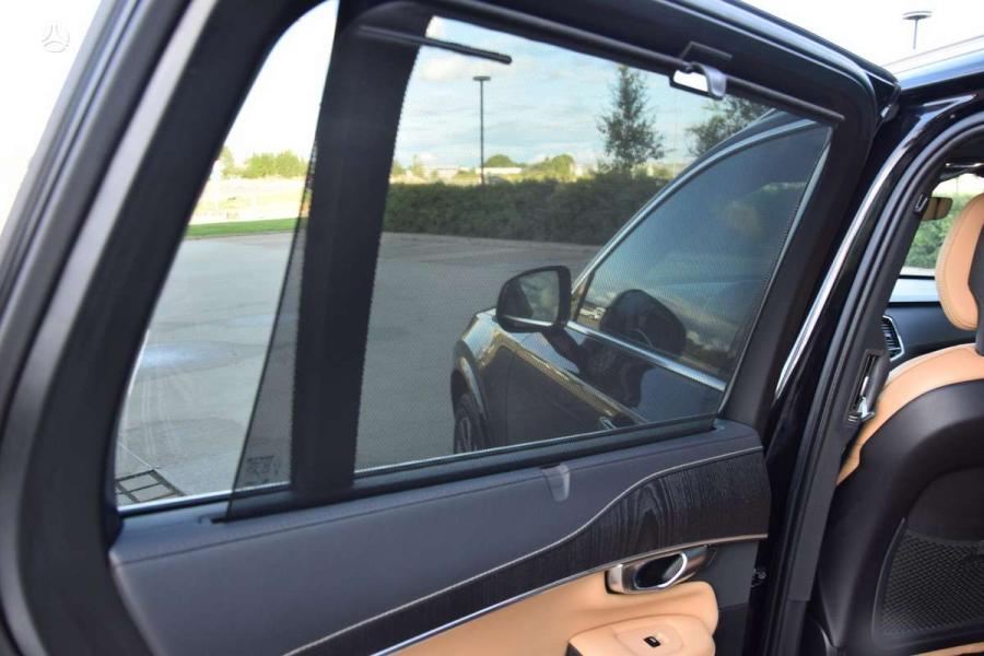 Black Volvo XC90 2019 in Vilnius, with an engine capacity of 1.97 L and mileage of 295 thousand km for 22999 €, photo 36 on AUTOMOTO.COM.LV