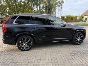 Black Volvo XC90 2019 in Sakiai, with an engine capacity of 1.97 L and mileage of 174 thousand km for 28000 €, photo 7 on AUTOMOTO.COM.LV