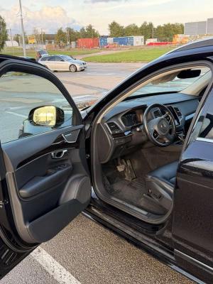 Melns Volvo XC90 2019 Šauļi, ar dzinēja tilpumu 1.97 L un nobraukumu 195 tūkst. km par 23000 €, foto 8 vietnē AUTOMOTO.COM.LV