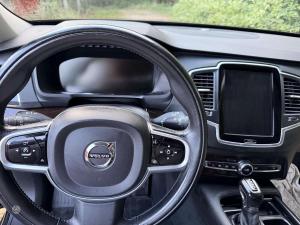 Melns Volvo XC90 2019 Šauļi, ar dzinēja tilpumu 1.97 L un nobraukumu 195 tūkst. km par 23000 €, foto 13 vietnē AUTOMOTO.COM.LV