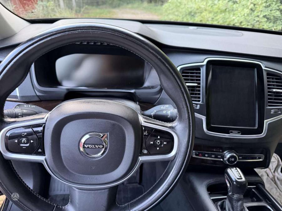 Melns Volvo XC90 2019 Šauļi, ar dzinēja tilpumu 1.97 L un nobraukumu 195 tūkst. km par 23000 €, foto 13 vietnē AUTOMOTO.COM.LV
