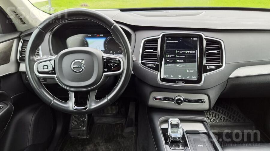 Black Volvo XC90 2019 in Cesis, with an engine capacity of 2.00 L and mileage of 181 thousand km for 29999 €, photo 11 on AUTOMOTO.COM.LV