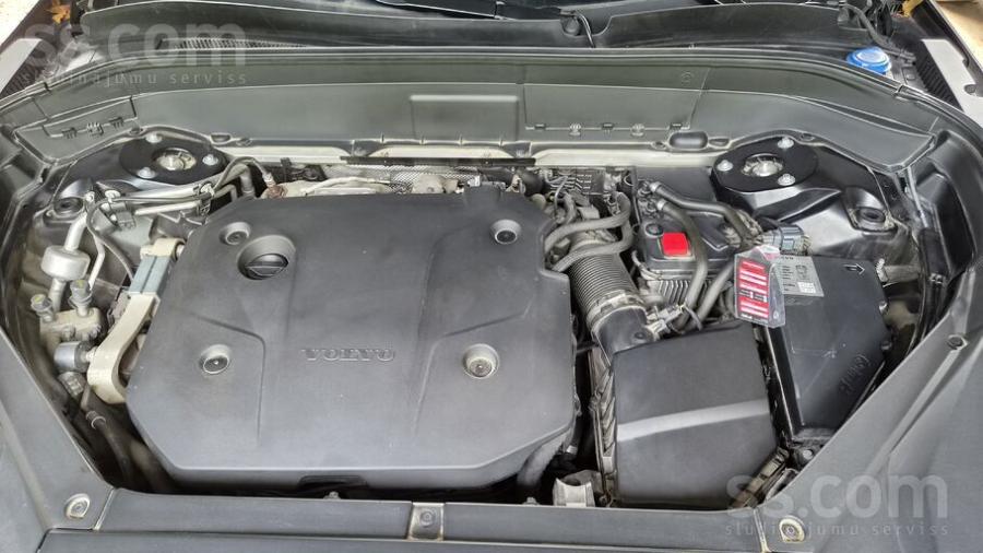Black Volvo XC90 2019 in Cesis, with an engine capacity of 2.00 L and mileage of 181 thousand km for 29999 €, photo 17 on AUTOMOTO.COM.LV