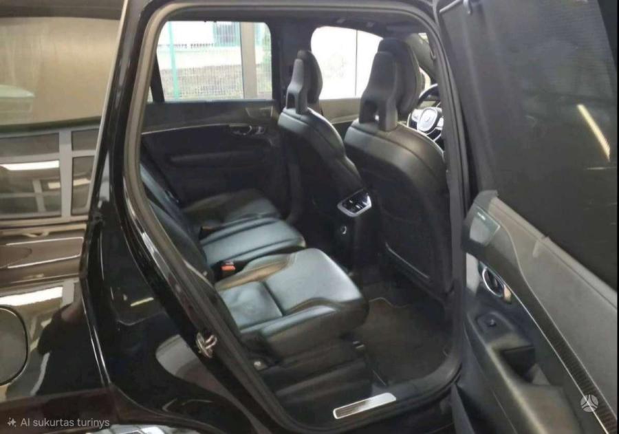 Black Volvo XC90 2020 in Klaipeda, with an engine capacity of 1.97 L and mileage of 114 thousand km for 39900 €, photo 6 on AUTOMOTO.COM.LV