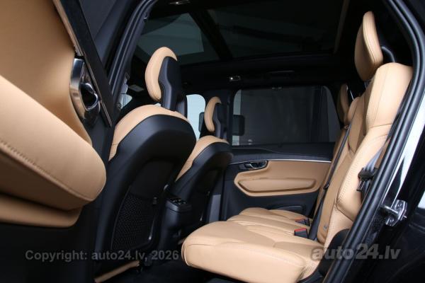 Black Volvo XC90 2020 in Parnu, with an engine capacity of 2.00 L and mileage of 89 thousand km for 44990 €, photo 11 on AUTOMOTO.COM.LV