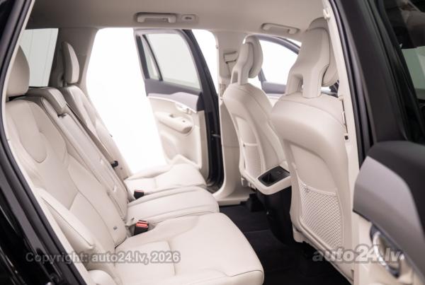 Black Volvo XC90 2020 in Tallinn, with an engine capacity of 2.00 L and mileage of 135 thousand km for 35999 €, photo 10 on AUTOMOTO.COM.LV