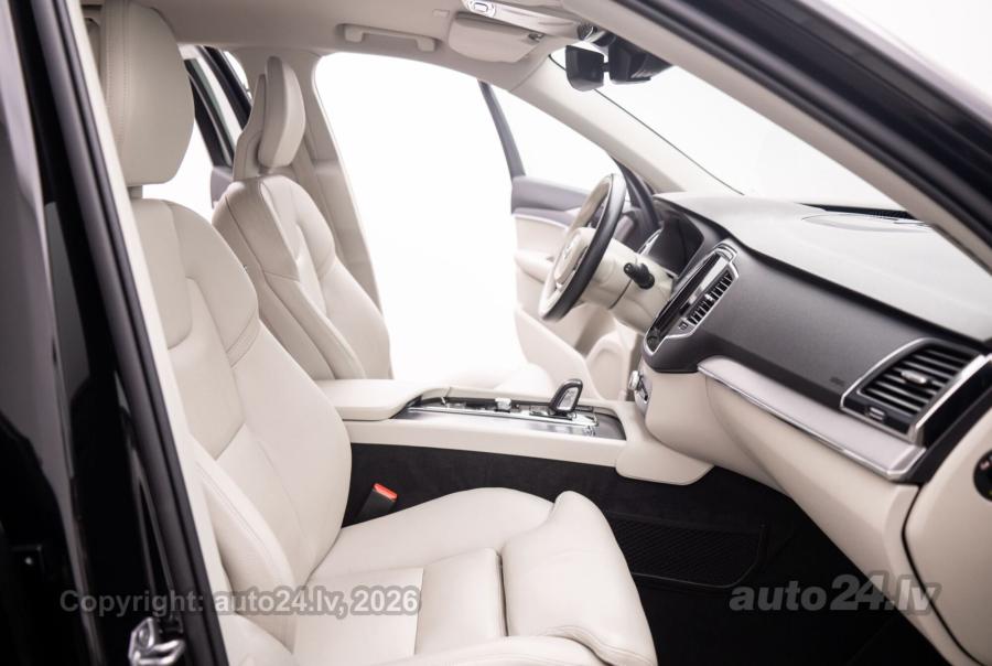 Melns Volvo XC90 2020 Tallina, ar dzinēja tilpumu 2.00 L un nobraukumu 135 tūkst. km par 35999 €, foto 12 vietnē AUTOMOTO.COM.LV