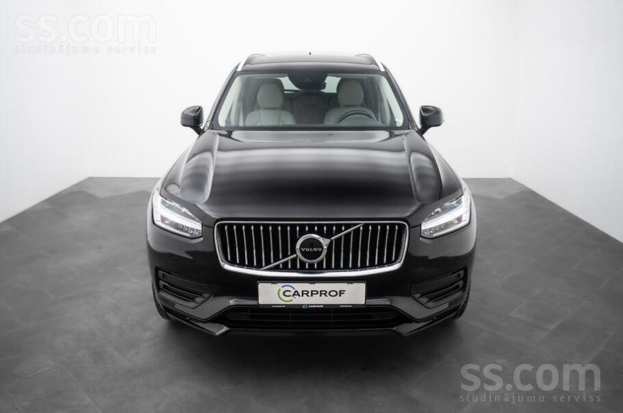 Black Volvo XC90 2020 in Riga, with an engine capacity of 2.00 L and mileage of 135 thousand km for 31999 €, photo 3 on AUTOMOTO.COM.LV