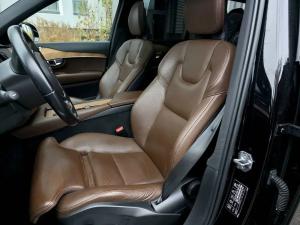 Black Volvo XC90 2020 in Riga, with an engine capacity of 2.00 L and mileage of 260 thousand km for 24490 €, photo 12 on AUTOMOTO.COM.LV