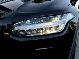 Black Volvo XC90 2020 in Riga, with an engine capacity of 2.00 L and mileage of 260 thousand km for 24490 €, photo 37 on AUTOMOTO.COM.LV