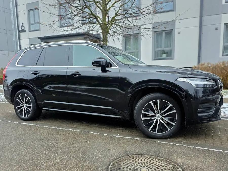 Black Volvo XC90 2020 in Riga, with an engine capacity of 2.00 L and mileage of 260 thousand km for 24490 €, photo 39 on AUTOMOTO.COM.LV