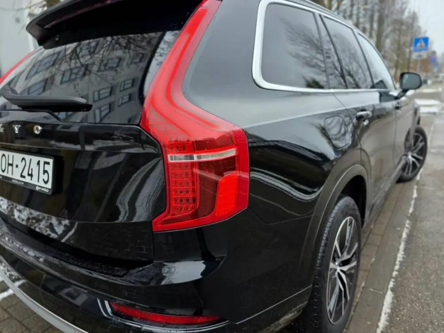 Black Volvo XC90 2020 in Riga, with an engine capacity of 2.00 L and mileage of 260 thousand km for 24490 €, photo 49 on AUTOMOTO.COM.LV