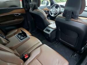 Black Volvo XC90 2020 in Riga, with an engine capacity of 2.00 L and mileage of 260 thousand km for 24490 €, photo 56 on AUTOMOTO.COM.LV