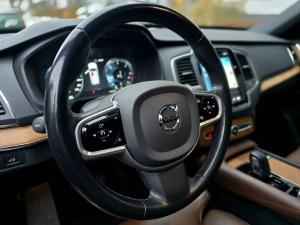Black Volvo XC90 2020 in Riga, with an engine capacity of 2.00 L and mileage of 260 thousand km for 24490 €, photo 59 on AUTOMOTO.COM.LV