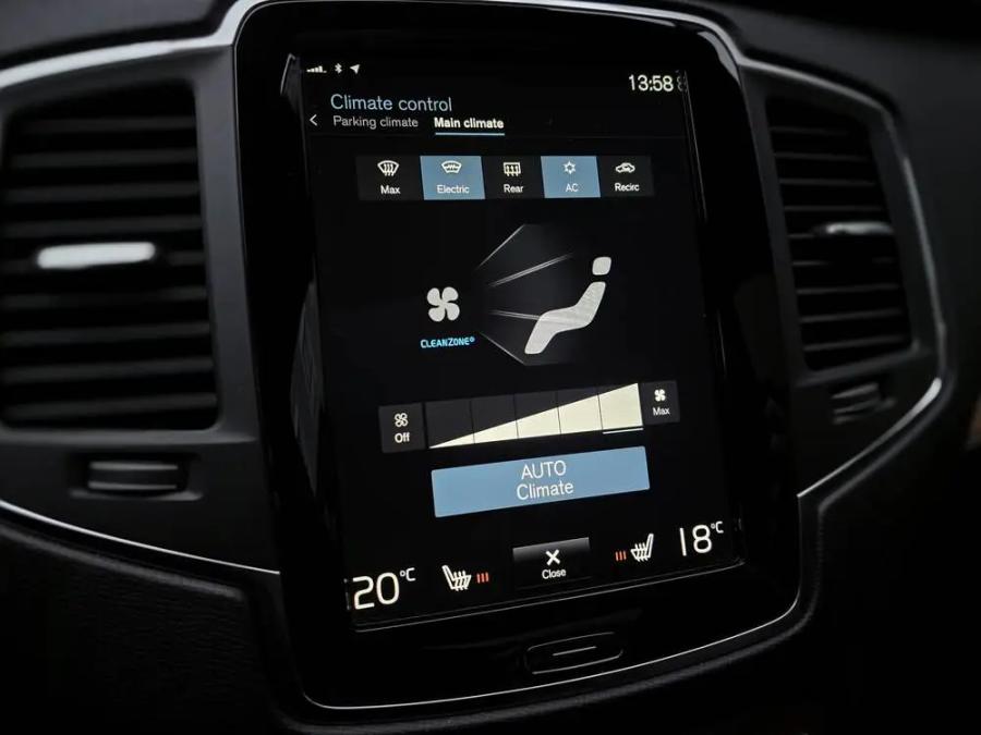 Black Volvo XC90 2020 in Riga, with an engine capacity of 2.00 L and mileage of 260 thousand km for 24490 €, photo 62 on AUTOMOTO.COM.LV