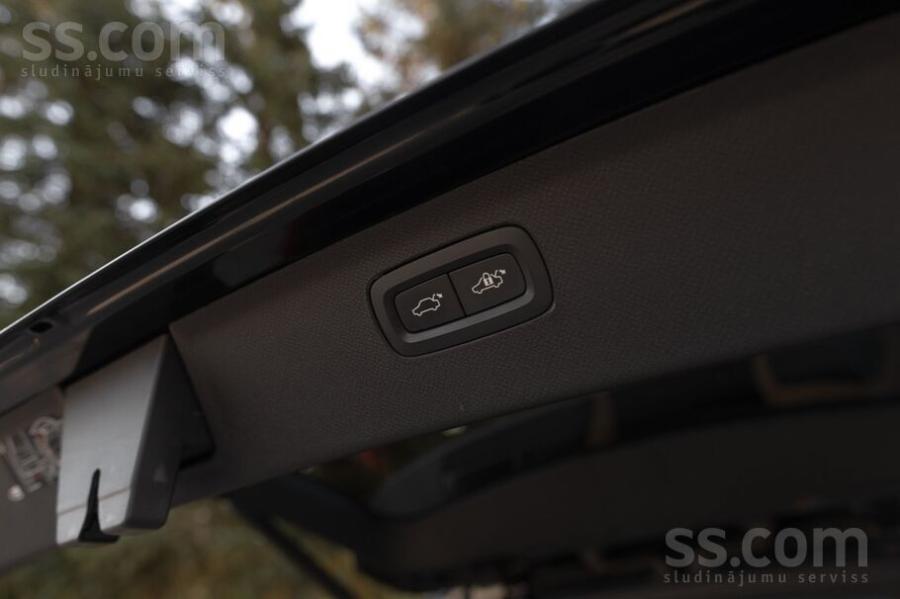 Melns Volvo XC90 2020 Jelgava, ar dzinēja tilpumu 2.00 L un nobraukumu 0 tūkst. km par 27500 €, foto 18 vietnē AUTOMOTO.COM.LV