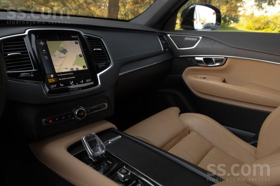 Melns Volvo XC90 2020 Jelgava, ar dzinēja tilpumu 2.00 L un nobraukumu 0 tūkst. km par 27500 €, foto 24 vietnē AUTOMOTO.COM.LV
