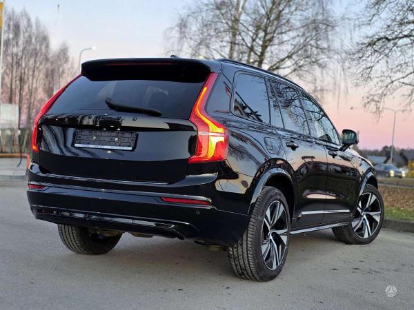 Black Volvo XC90 2021 in Taurage, with an engine capacity of 1.97 L and mileage of 213 thousand km for 27000 €, photo 5 on AUTOMOTO.COM.LV
