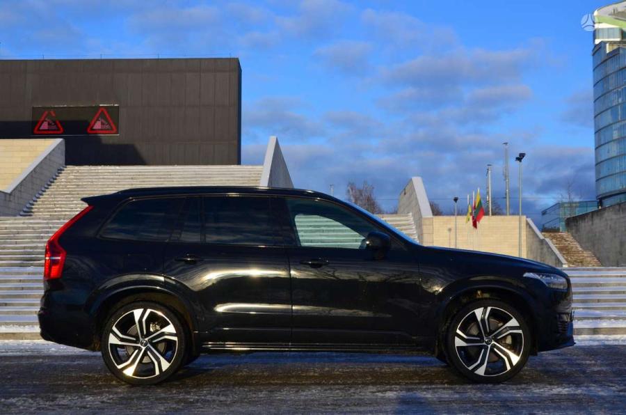 Melns Volvo XC90 2021 Viļņa, ar dzinēja tilpumu 1.97 L un nobraukumu 205 tūkst. km par 33990 €, foto 10 vietnē AUTOMOTO.COM.LV