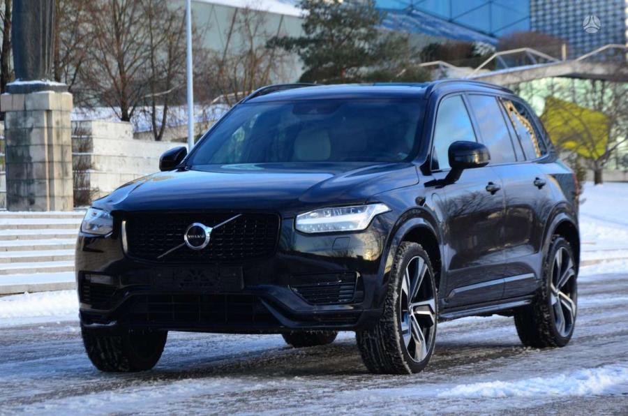 Melns Volvo XC90 2021 Viļņa, ar dzinēja tilpumu 1.97 L un nobraukumu 205 tūkst. km par 33990 €, foto 14 vietnē AUTOMOTO.COM.LV