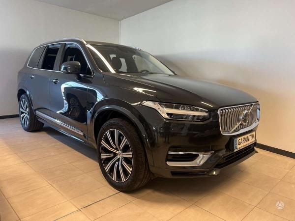 Melns Volvo XC90 2021 Šauļi, ar dzinēja tilpumu 1.97 L un nobraukumu 102 tūkst. km par 34500 €, foto 1 vietnē AUTOMOTO.COM.LV