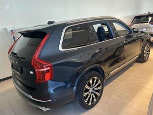Black Volvo XC90 2021 in Siauliai, with an engine capacity of 1.97 L and mileage of 102 thousand km for 34500 €, photo 3 on AUTOMOTO.COM.LV