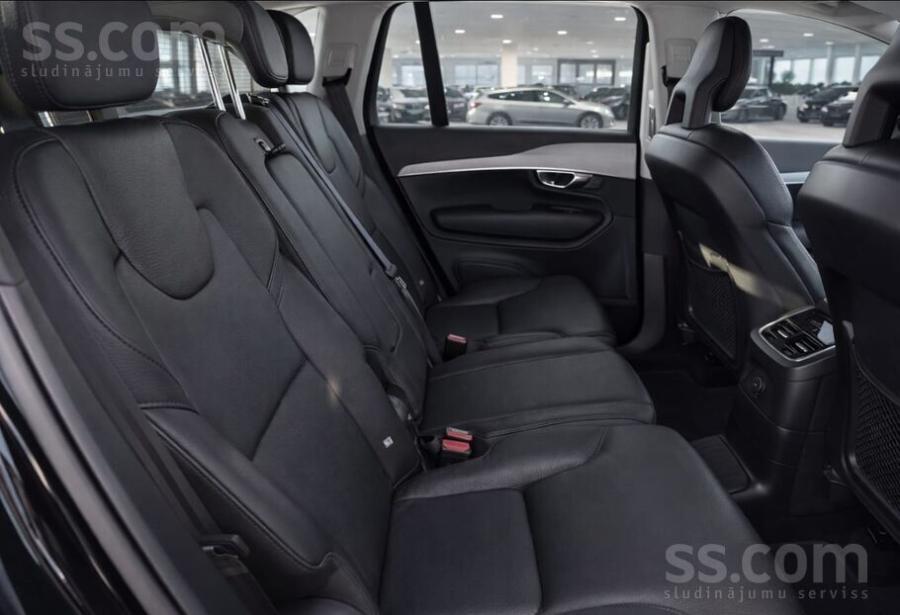 Black Volvo XC90 2021 in Riga, with an engine capacity of 2.00 L and mileage of 131 thousand km for 39500 €, photo 5 on AUTOMOTO.COM.LV