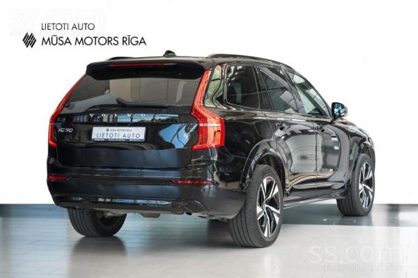 Melns Volvo XC90 2021 Rīga, ar dzinēja tilpumu 2.00 L un nobraukumu 52 tūkst. km par 45900 €, foto 2 vietnē AUTOMOTO.COM.LV