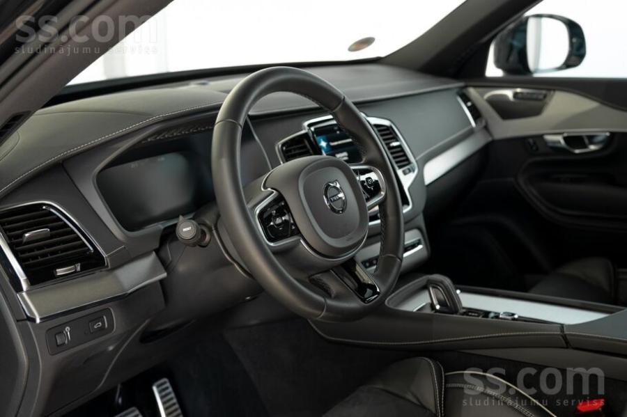 Melns Volvo XC90 2021 Rīga, ar dzinēja tilpumu 2.00 L un nobraukumu 52 tūkst. km par 45900 €, foto 4 vietnē AUTOMOTO.COM.LV